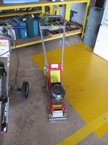 Vinyl Lifter – Hireworks NT